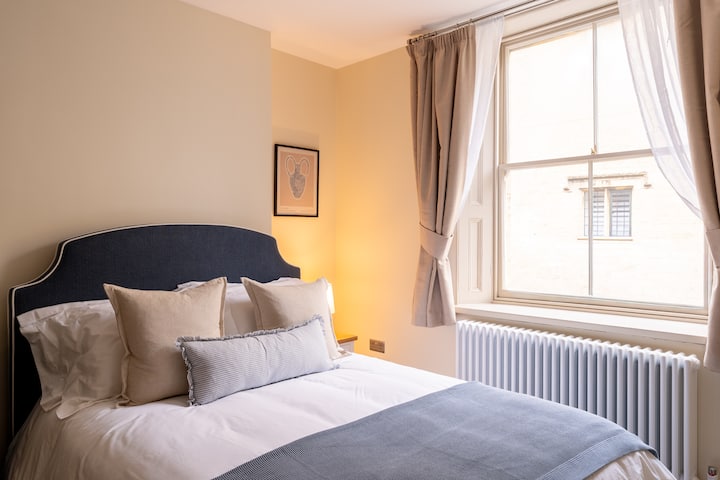 2 Delabere House - Luxury Holiday Apartment - Moreton-in-Marsh