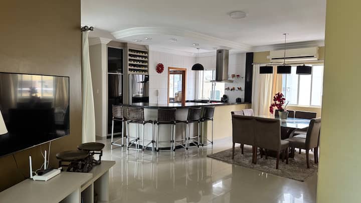 Apartamento 3 Quartos Em Meia-praia, Itapema-sc - Itapema