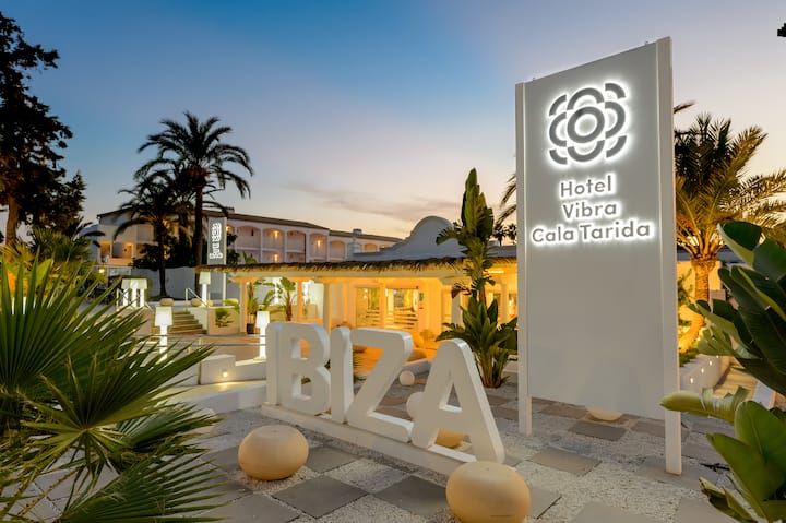 Habitación Matrimonial 2 Personas- Cala Tarida - Ibiza