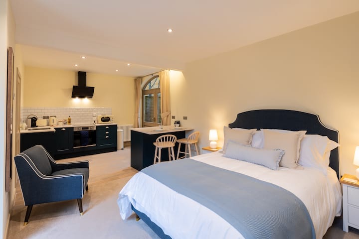 4 Delabere House - Luxury Holiday Apartment - Moreton-in-Marsh