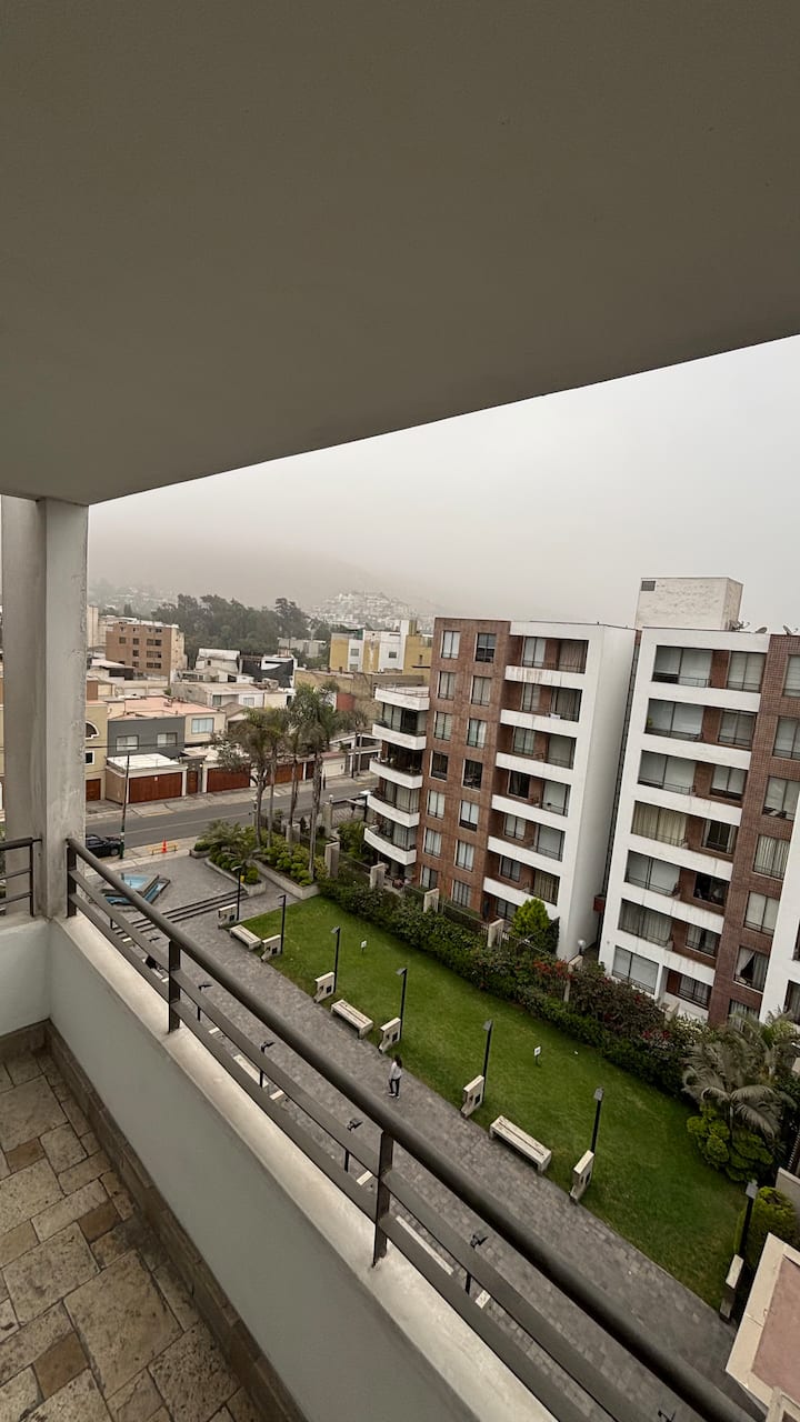 Habitación Muy Cómoda En Surco Para Caballeros - Lima