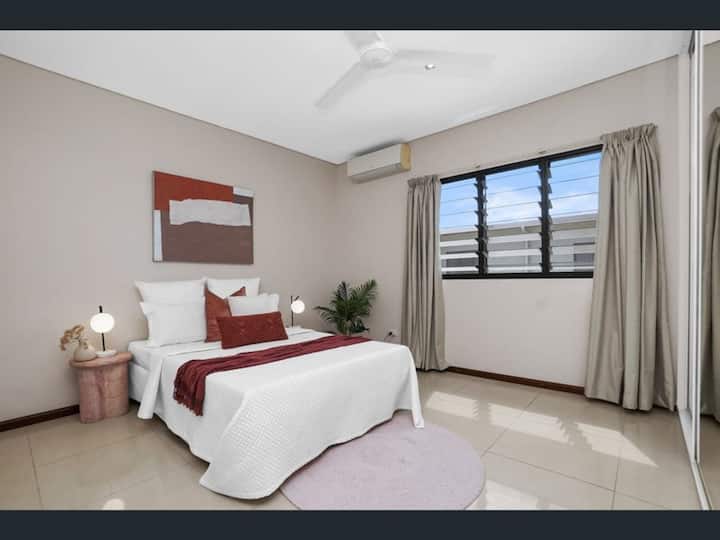 Central City Location | Relaxed Townhouse - Darwin