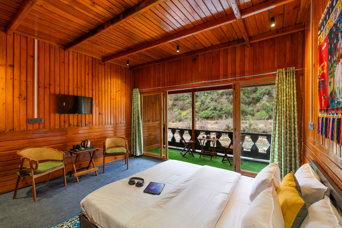 Mechuka Valley Resort Cottage 02 - Houses for Rent in Dorjeeling ...