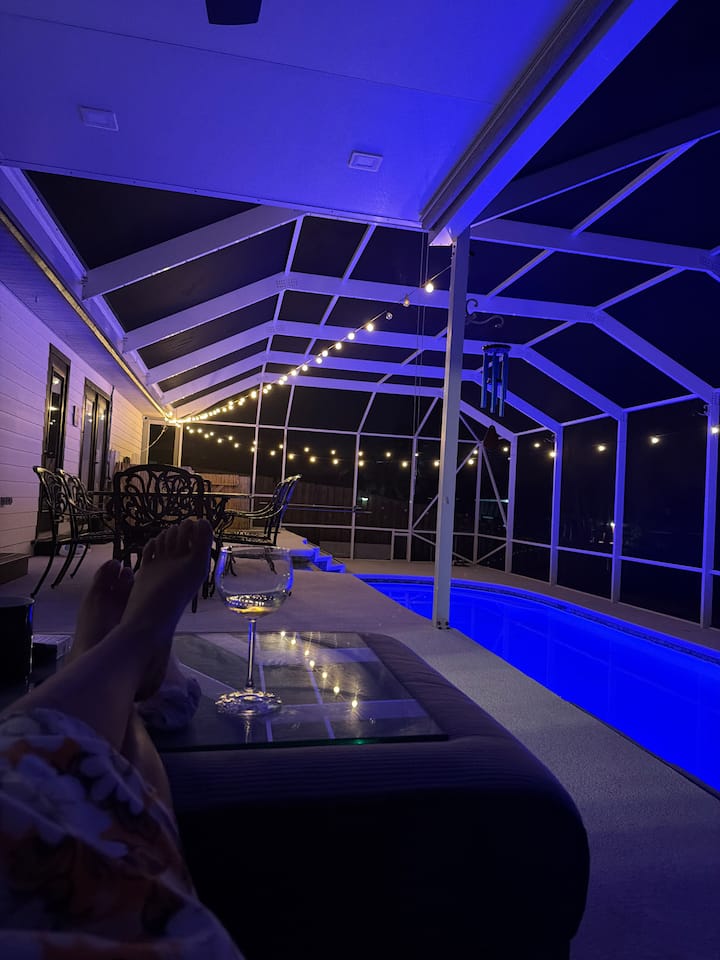 Beautiful Cozy Home On Water With Ocean Access - Port St. Lucie, FL