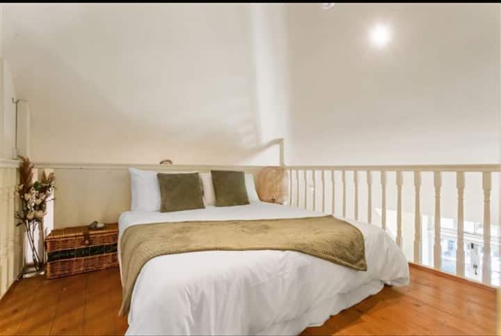 One Bed Apartment In Beautiful Rural Area For Rent - Bray