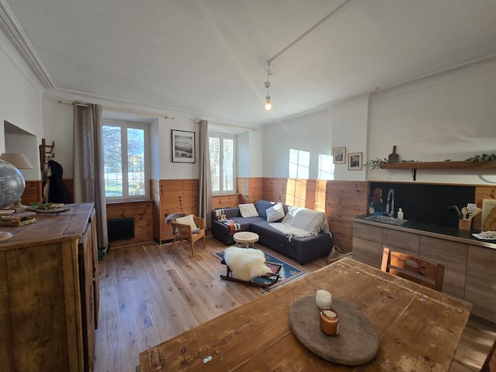 Appartement Chaleureux Au Coeur De Jausiers - Lac du Lauzanier