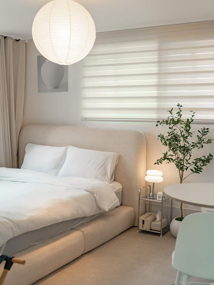 Heeheestay#강남 #교대 #고속터미널 #예술의전당 #케이팝 데몬헌터스 #장박우대 - Seoul