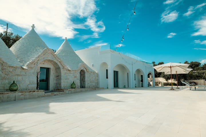 Masseria Con Trulli Il Noce - Alberobello