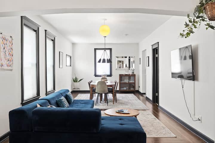 10/10 Bay View Location - Beautiful Home Sleeps 10 - Milwaukee