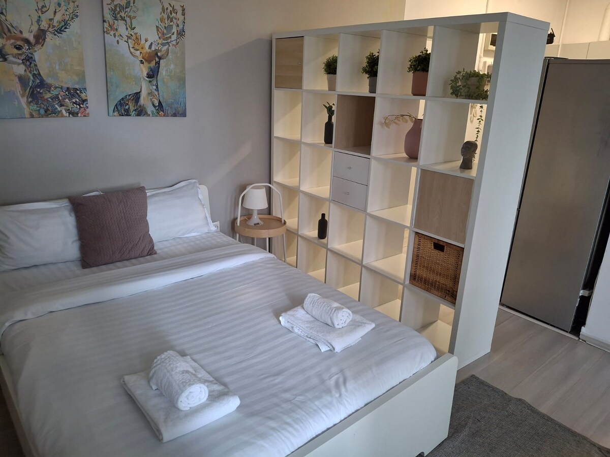 Modern Studio in the Heart of the City | Old Town - Airbnb