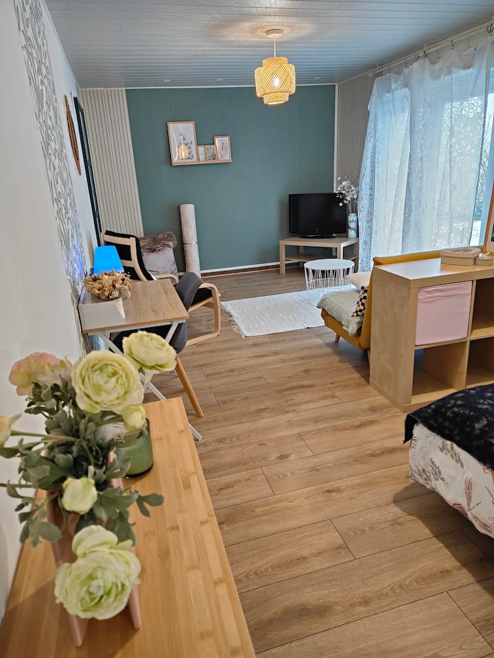 Calme Dans La Maison Bleue - Vesoul