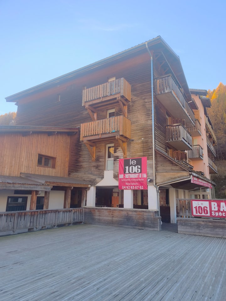 Plein Centre Station Télésiège De Lachaup - La Foux d'Allos