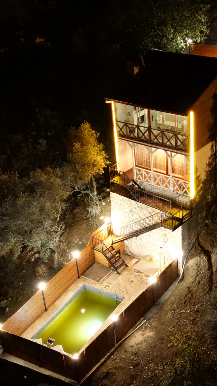 Zeytin Bahçeleri Arasında Göl Ve Doğa Manzaralı Ev - Turkije