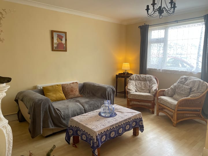Cosy Home Near Maynooth Uni, Intel & Dublin A’port - Maynooth