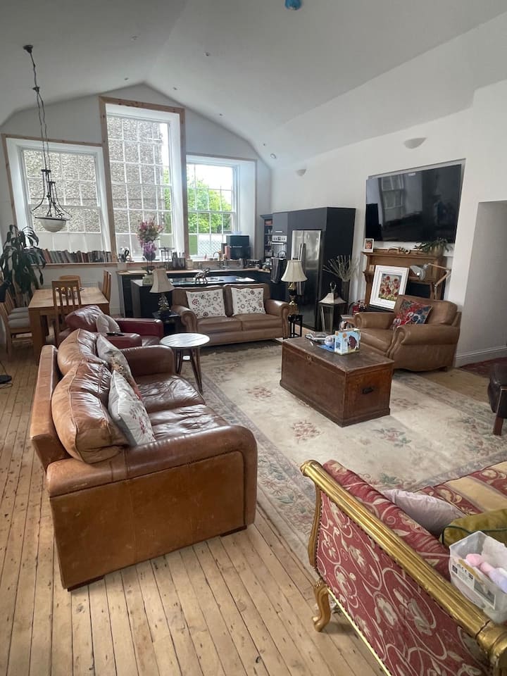 Uniquely Renovated Schoolhouse - Peebles