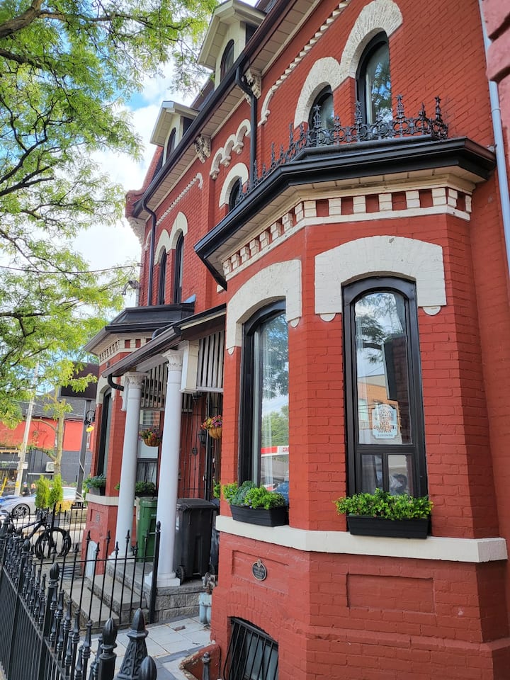 Private 5 Bedroom Apartment In Downtown Toronto - Toronto