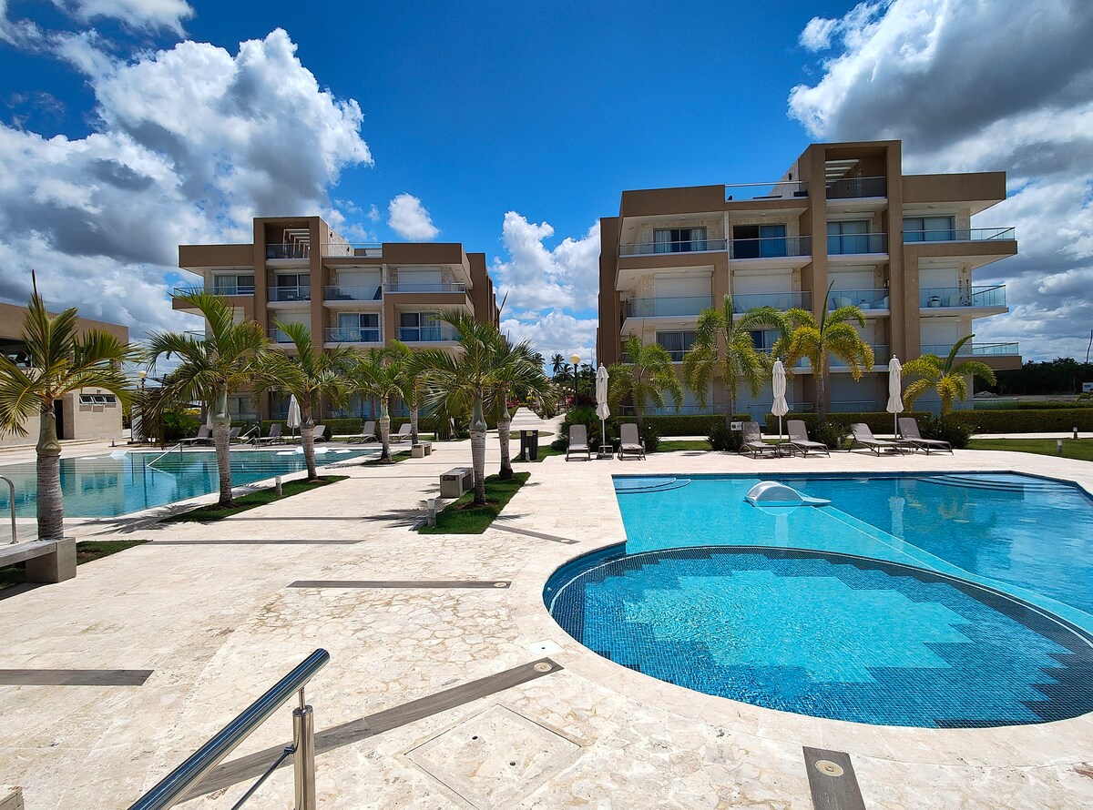 Elegant Beachfront Ground Floor Condo w/Ocean View - Airbnb