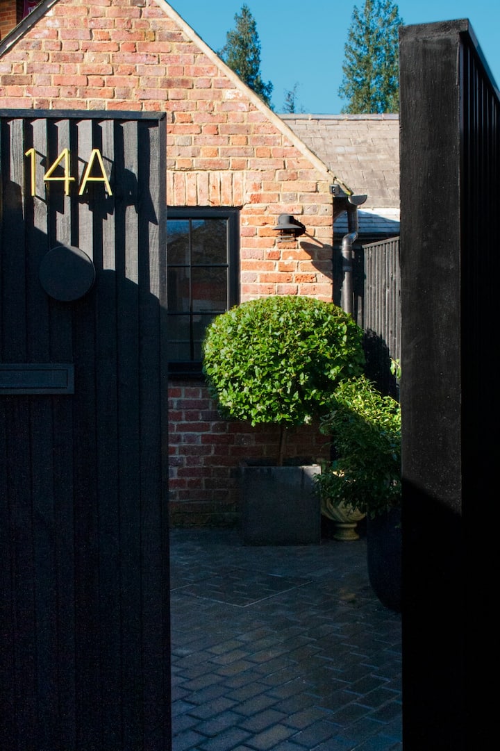 The Old Coach House Harpenden Central Stylish Stay - St Albans