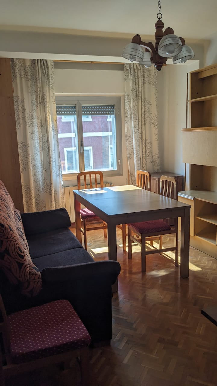 Apartamento Para 4 En Zona Céntrica De Zaragoza - Zaragoza