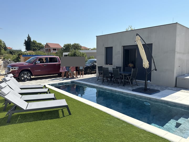 5 Seasons Bilice
Bungalows Für Bis Zu 6 Pers. - Šibenik