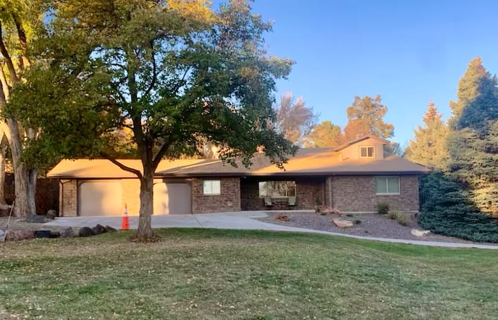 Private, Spacious And Cozy Guest House - Morrison, CO