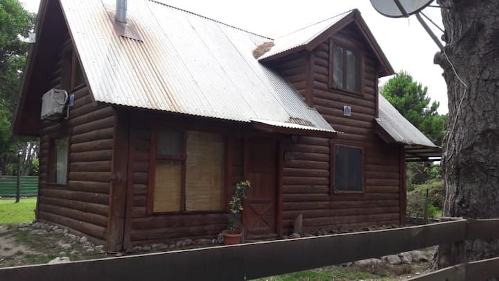 Hermosa Cabaña En Necochea - Necochea