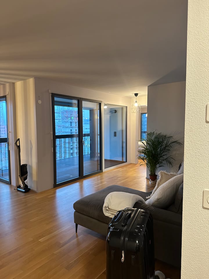 Schöne 2 1/2 Wohnung In Schlieren - Zürich