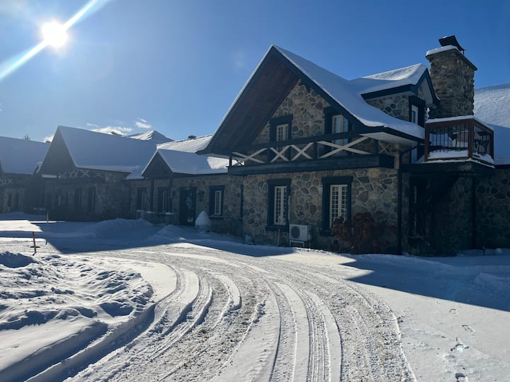 Studio Apt Mont Orford (Restez Avec Szeto Inc.) - Orford