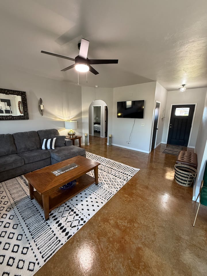 The Red Dirt Retreat - Stillwater, OK