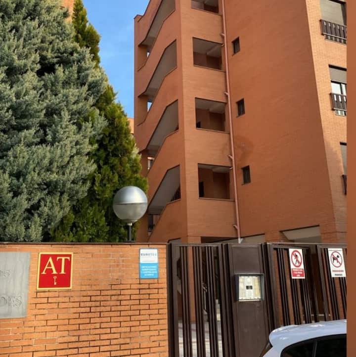 A 15 Min Centro Madrid Apt T1-ifema-metropolitano2 - Madrid