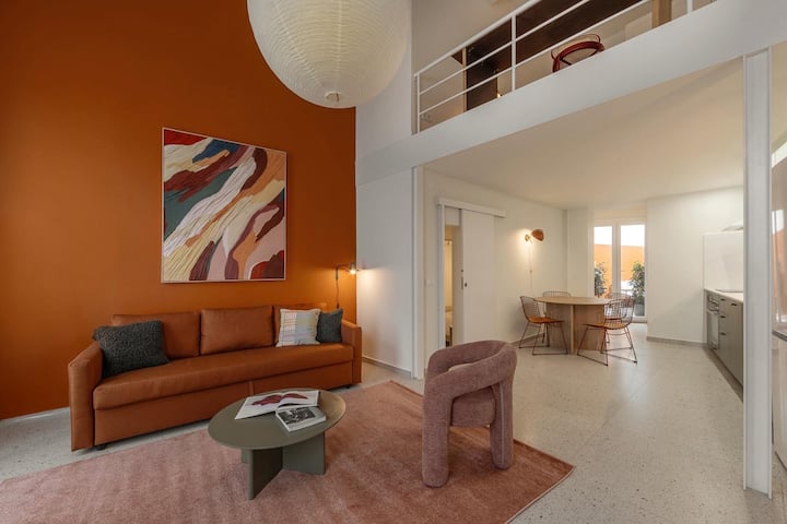 Stylish Loft With Private Backyard-central Lisbon - Parque das Nações
