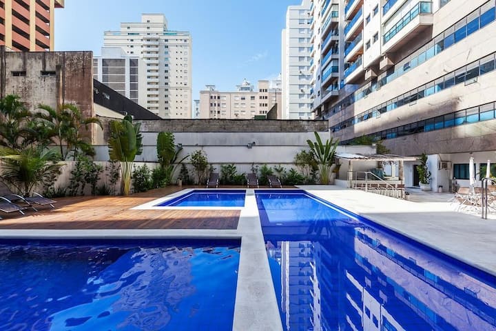 Apt Flat Praia Pitangueiras 3pisc Sauna Academia. - Guarujá