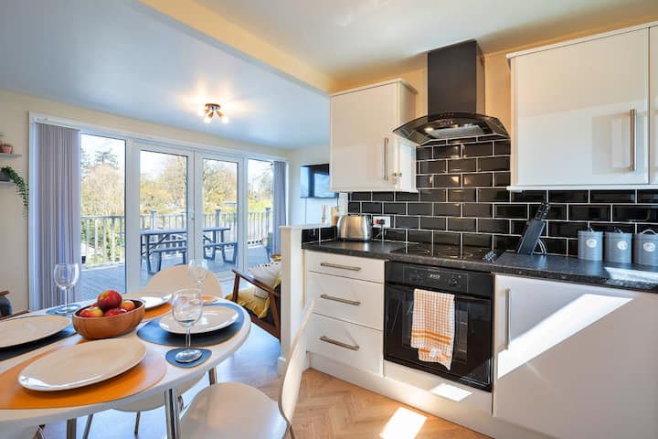 Chalet 119 - Glan Gwna Holiday Park With Pool - Caernarfon