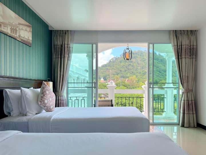 Explorer Phuket City Comfy City View 2 Twin Rooms - Phuket district, Thailand