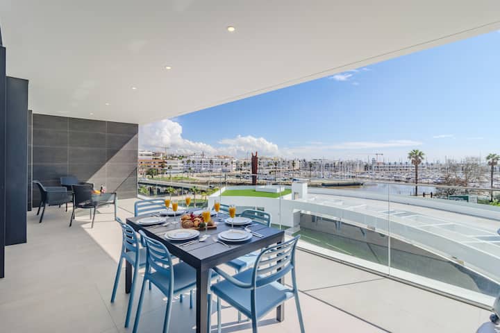 Fabulous Marina View Apartment (Cd4-3a) - Lagos