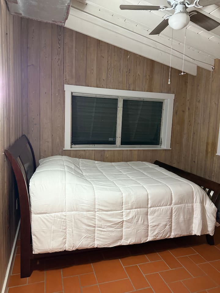 Surf Shack West Room - Key Largo