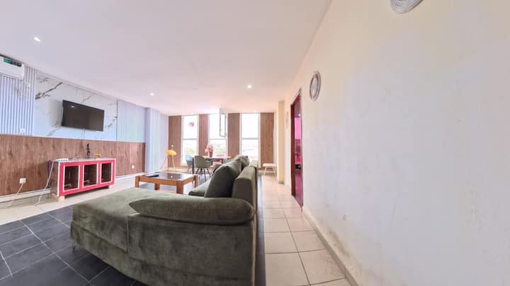 5d Hi (F3) - Conakry