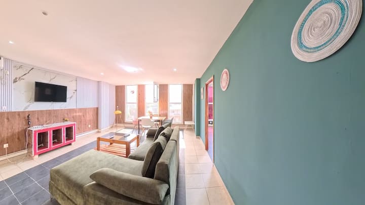 5d Hi (F3) - Conakry