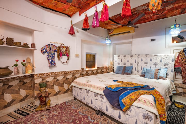 The Ghar - A Heritage Boutique Home Stay In Fort - 賈沙梅爾
