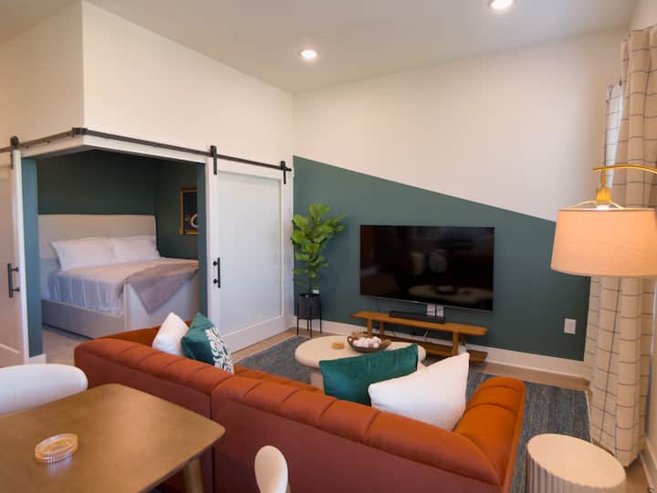 New Penthouse Apt | 5 Mins To Uab | Insane Gym! - McWane Science Center