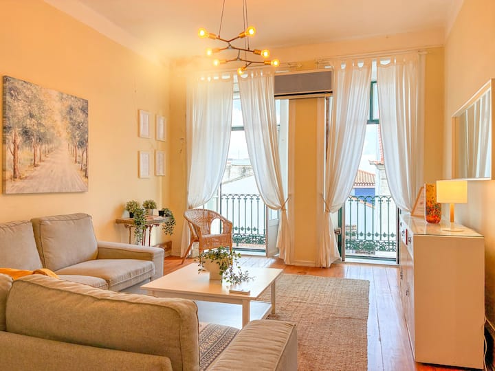 Esperança - Charming 6 Bedroom Flat W/ City View - Montijo, Portugal