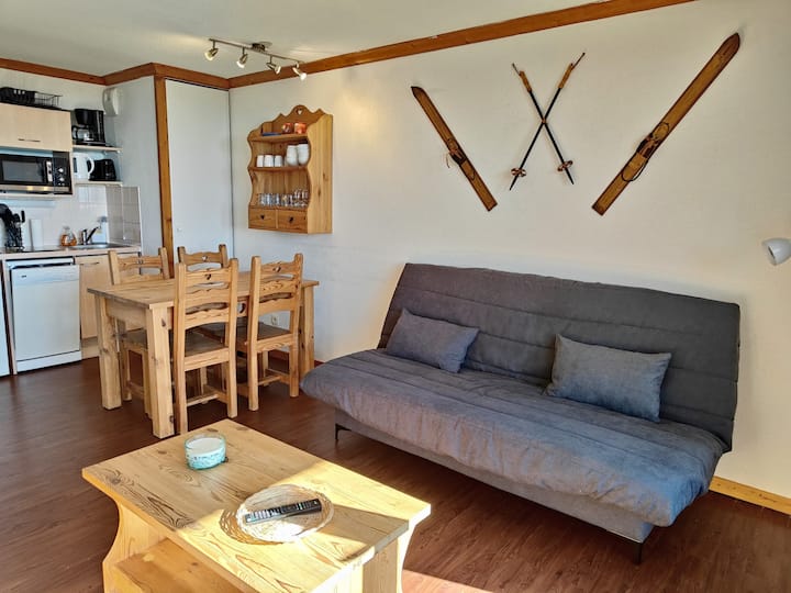 Appartement 4 Personnes Avec Balcon Et Piscine - Lac de Bourdouze