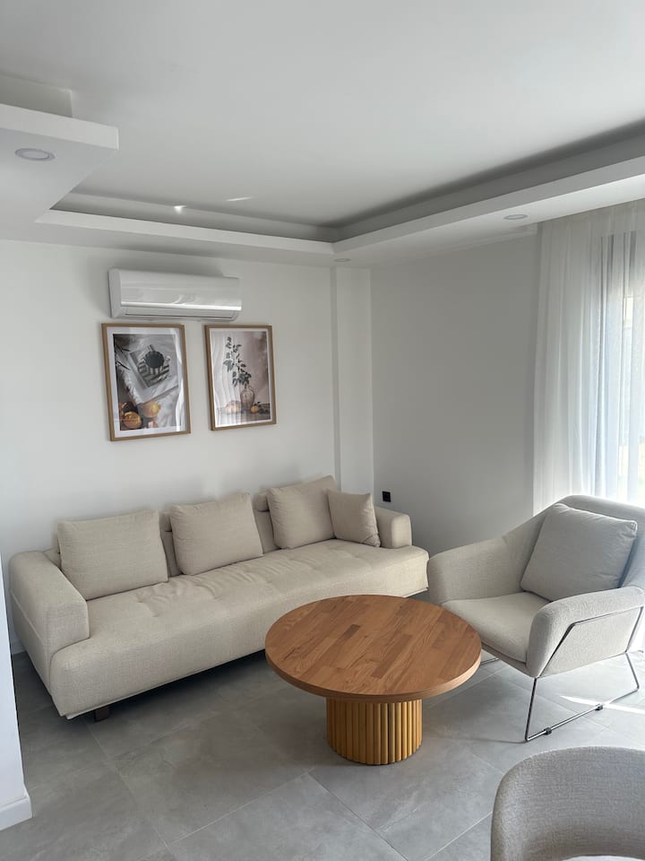 Charmante Wohnung, 10 Min. Fußweg Zum Strand! - Sidé