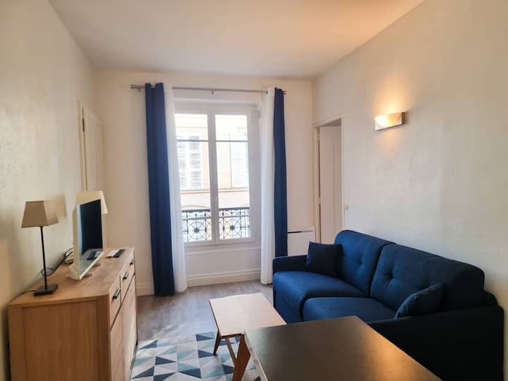 Beau T2 à 2 Pas Du Parc Du Chateau De Versailles - Versailles