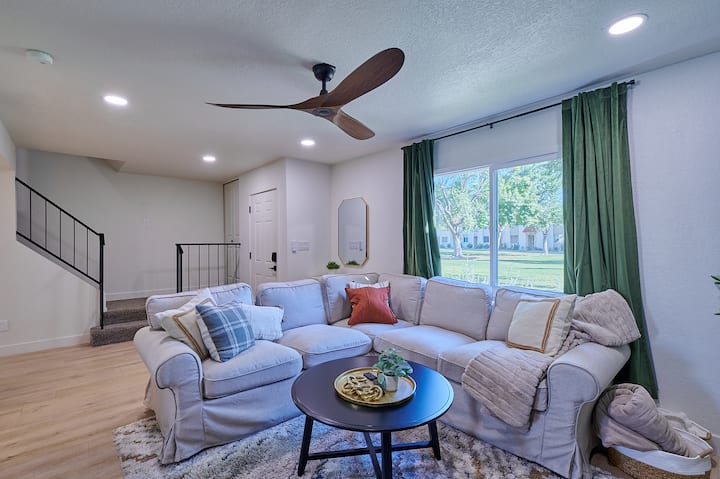 Scottsdale Retreat: Spacious 3-bed House With Pool - Scottsdale, AZ