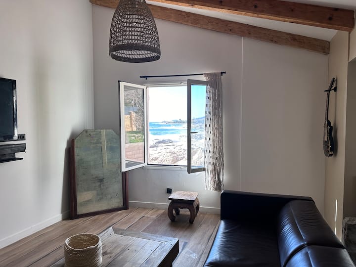 Casa Mare : Cabanon 80 M2 Sur La Plage - Ajaccio