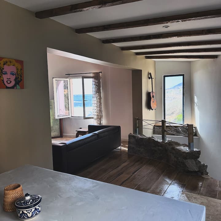 Casa Mare : Cabanon 80 M2 Sur La Plage - Ajaccio