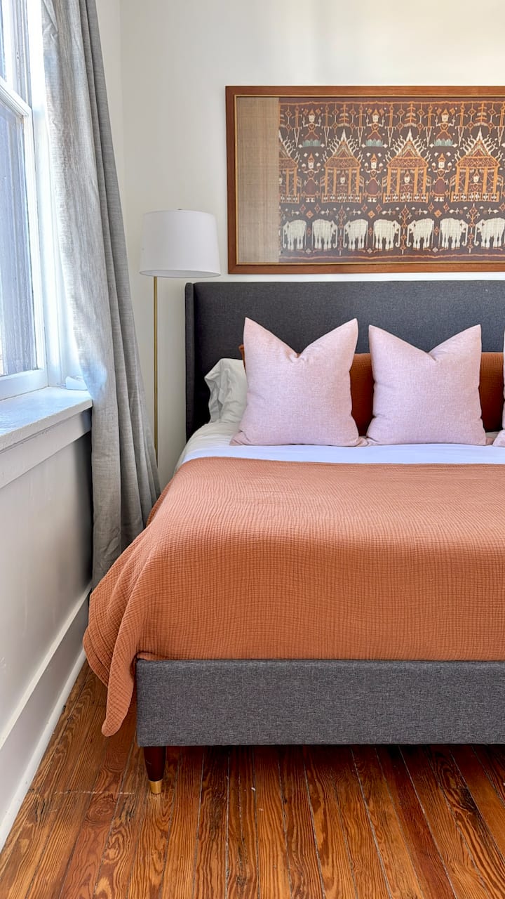 Stay In A Lynchburg Landmark: The Humbles Building - Lynchburg, VA