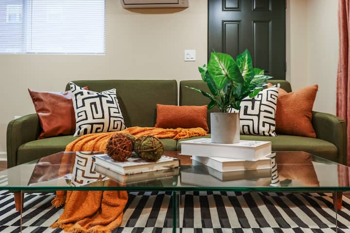 Hushaven Spa Bath, Step Free + Parking + Sofa Bed - Bala Cynwyd, PA