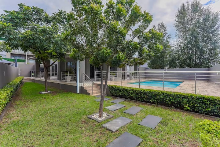 Quiet 3-bed Garden Apartment-
Fast Wifi-sandton - Lanseria